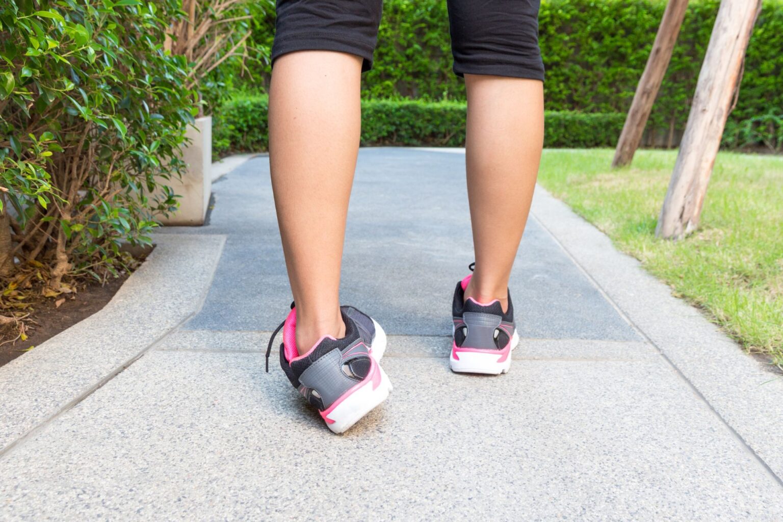 Managing Adult Pigeon Toe Gait | The Foot Practice Singapore